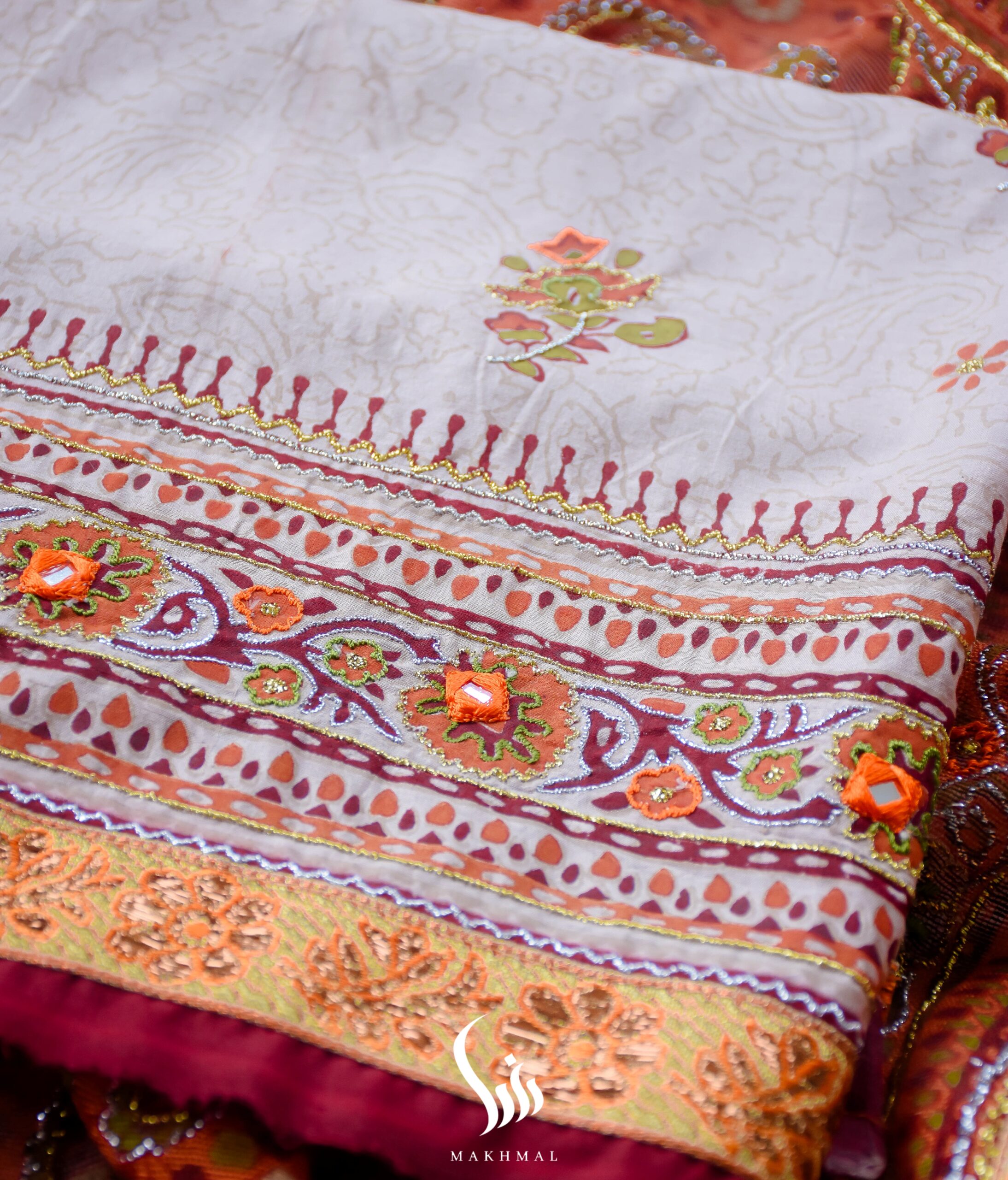 GUL MEENA – makhmalofficial.com