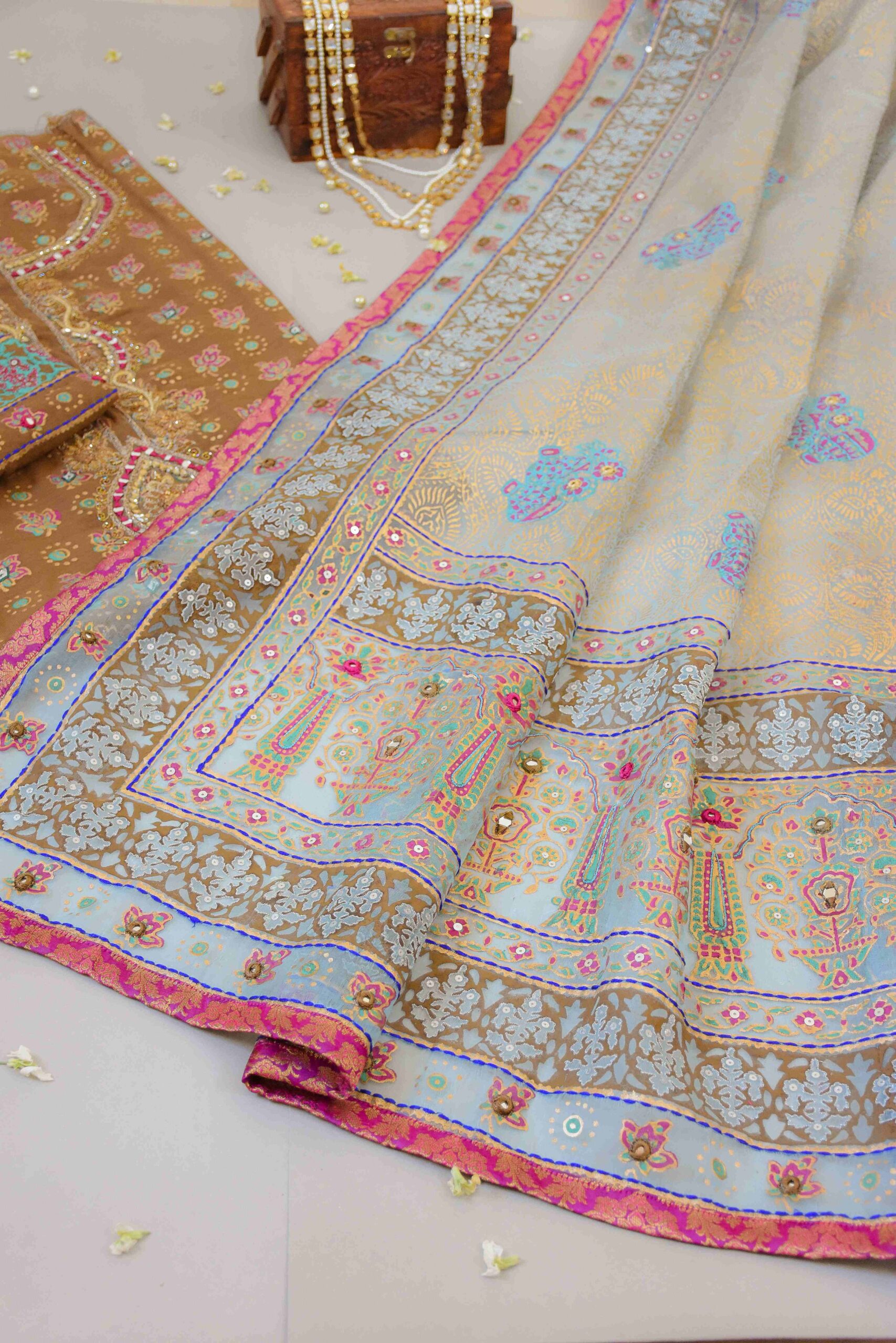 GUL BARG – makhmalofficial.com